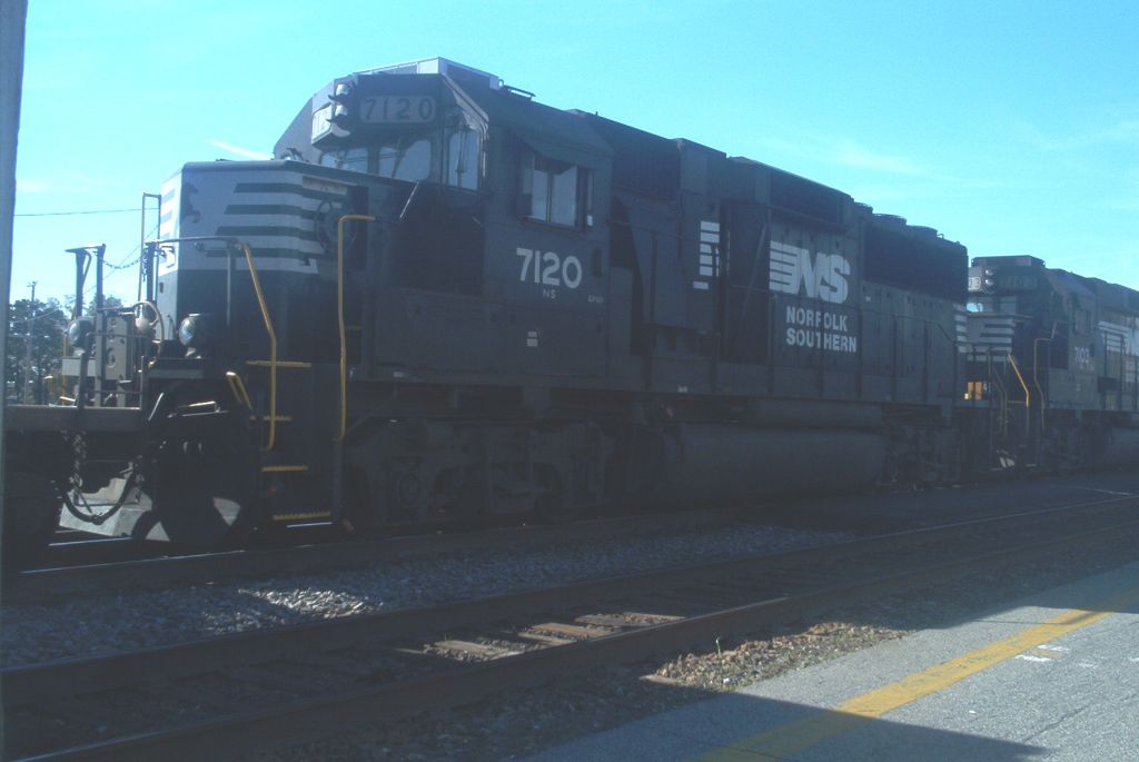 NS 7120